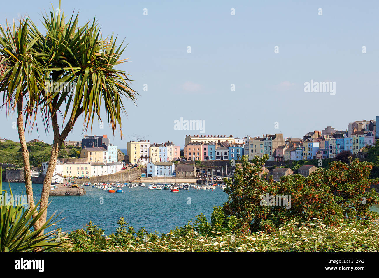 Tenby pier hi-res stock photography and images - Alamy