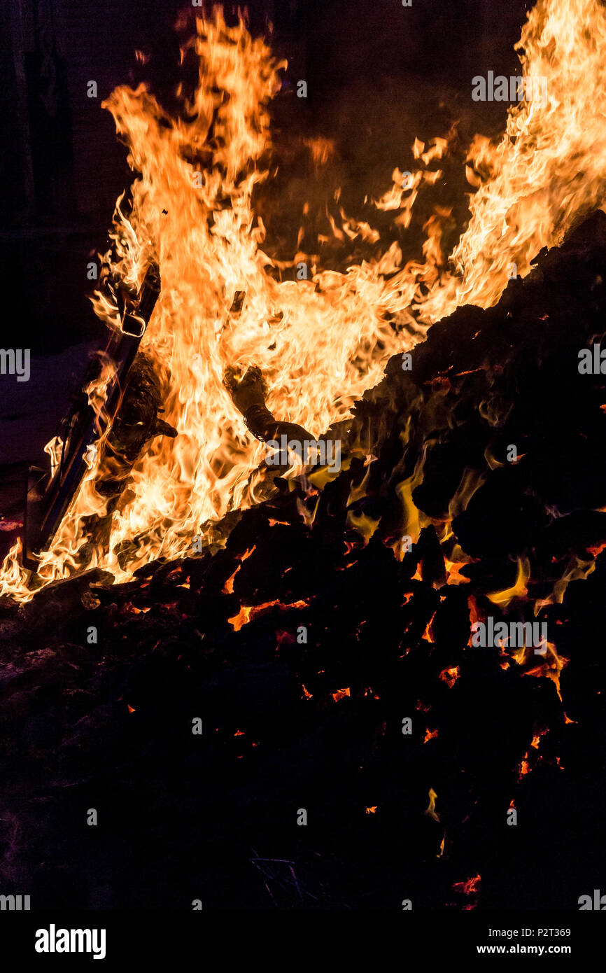 Holika dahan hi-res stock photography and images - Alamy