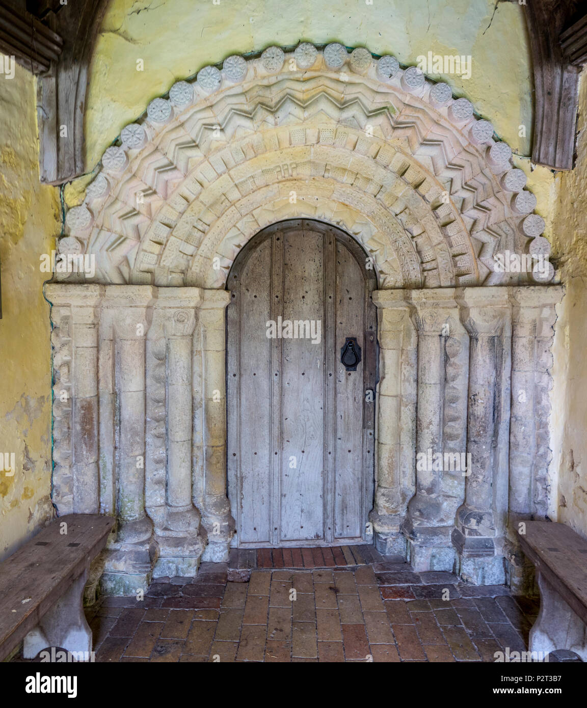 Carved arch hi-res stock photography and images - Alamy