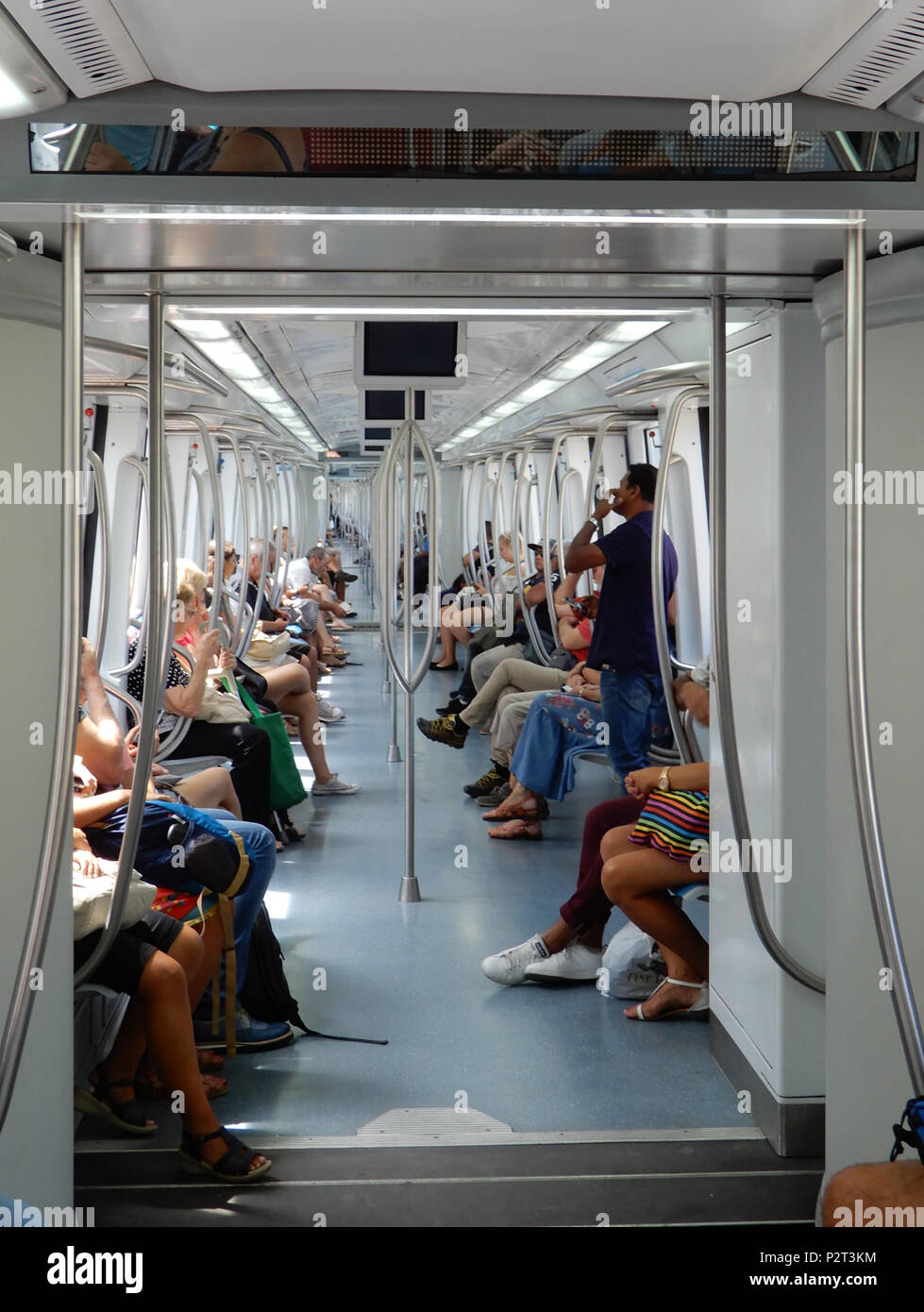 Passengers on a rome metro train hi-res stock photography and images ...
