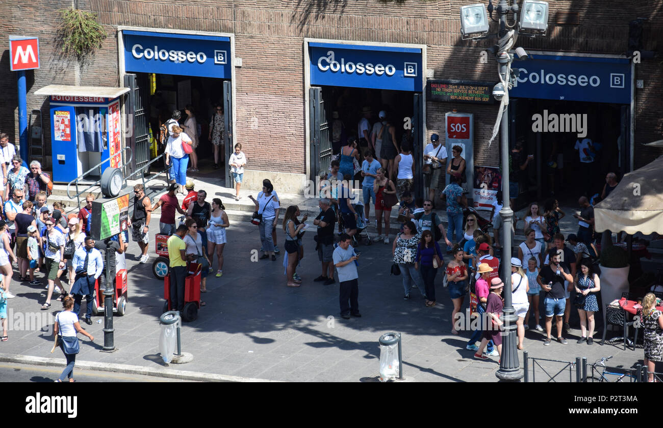 Rome, Italy - August 08 2017: Crowds of passengers outside the Colosseo ...