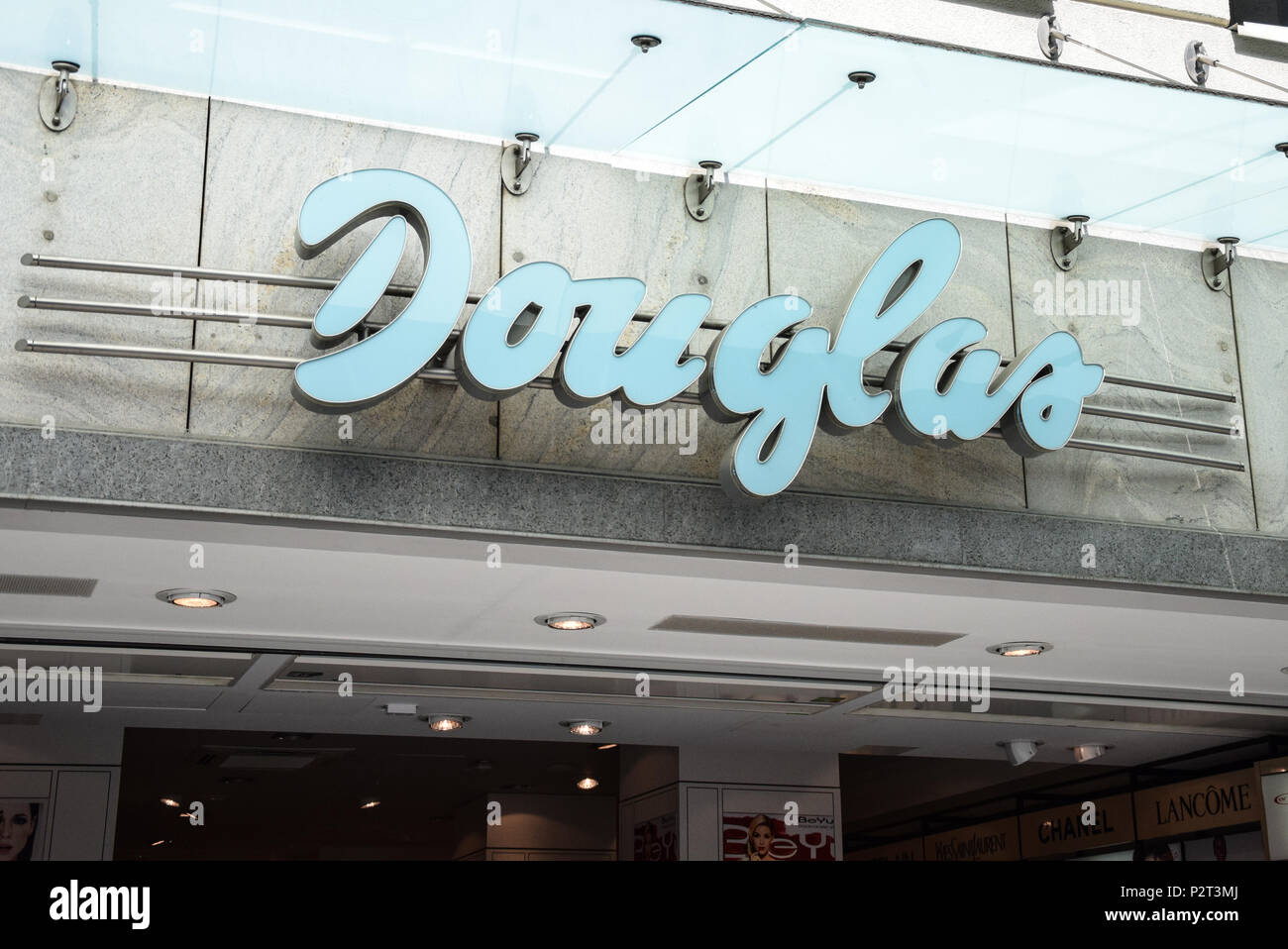 Neuhauser Street Stock Photos & Neuhauser Street Stock Images - Alamy