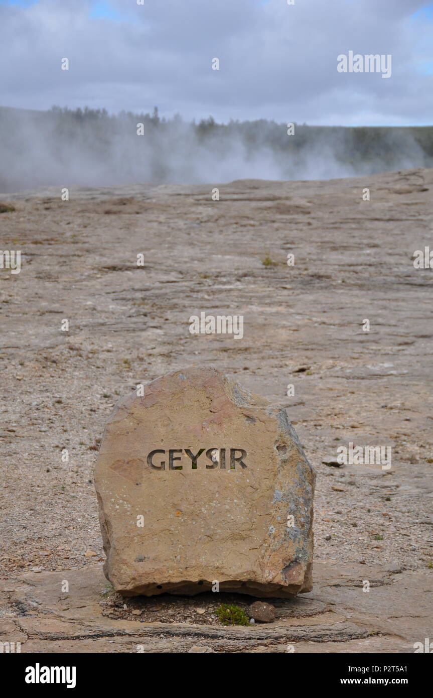 The old geysir hi-res stock photography and images - Alamy