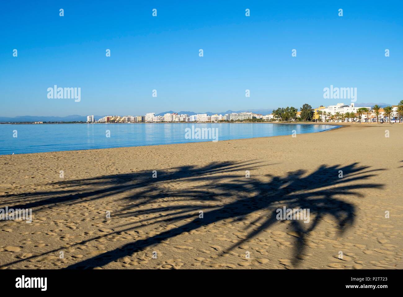 Spain, Catalonia, Roses searesort, the waterfront promenade lined with ...