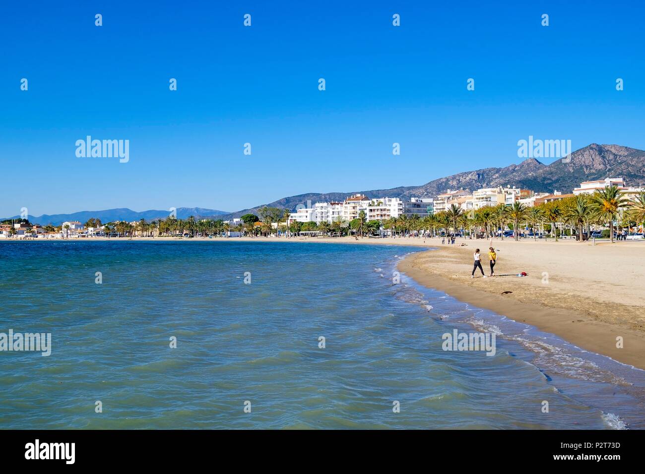 Spain, Catalonia, Roses searesort, the main beach Stock Photo - Alamy