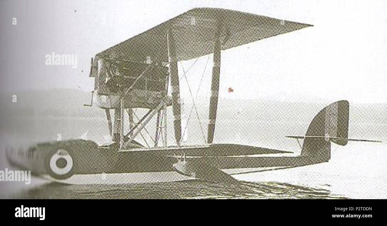 . English: Italian Macchi M.7 flying boat fighter . Between 1918 and ca ...