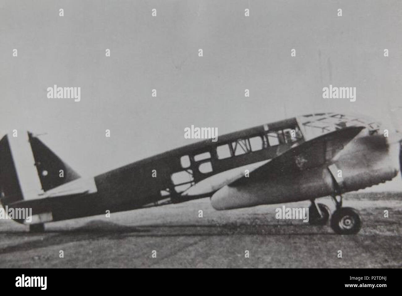 Early military aircraft hi-res stock photography and images - Alamy