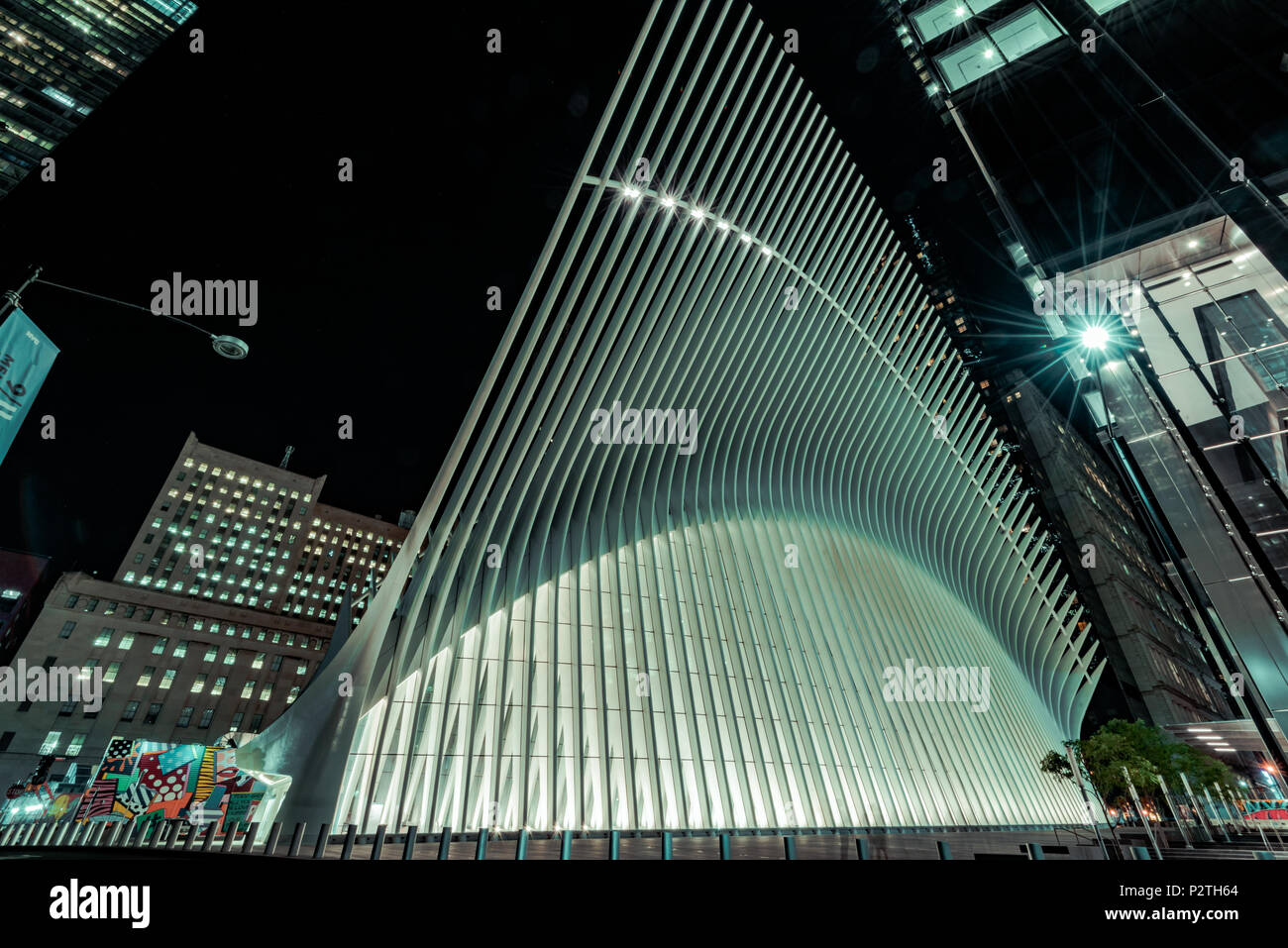 Lower Manhattan/Financial District at Night; Oculus station building ...