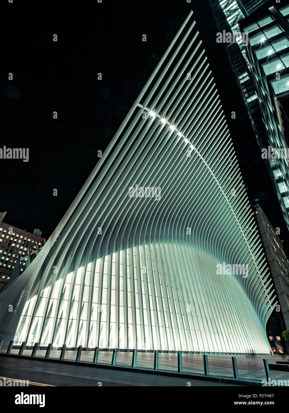 Lower Manhattan/Financial District at Night; Oculus station building ...