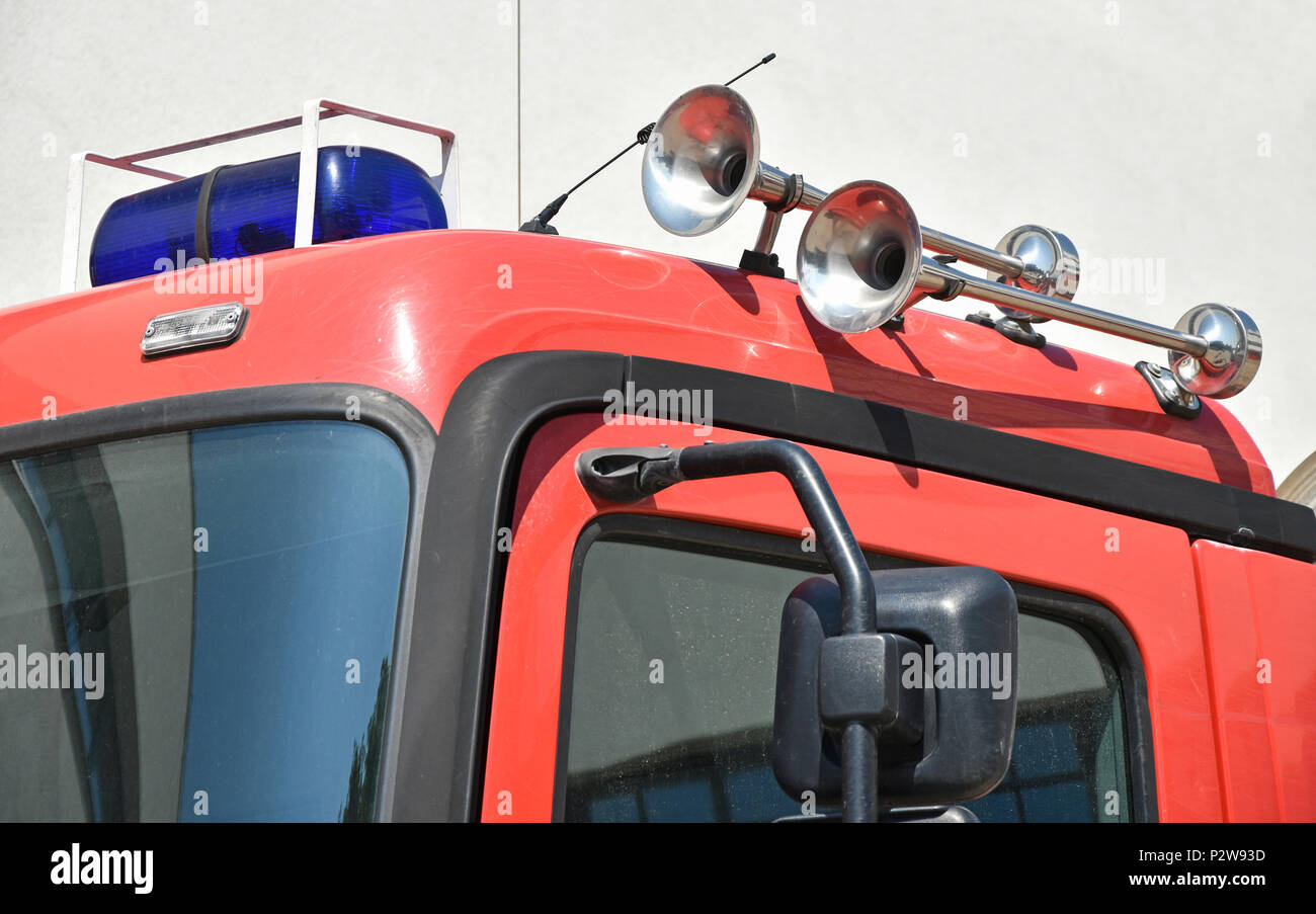 Emergency siren on top hi-res stock photography and images - Alamy