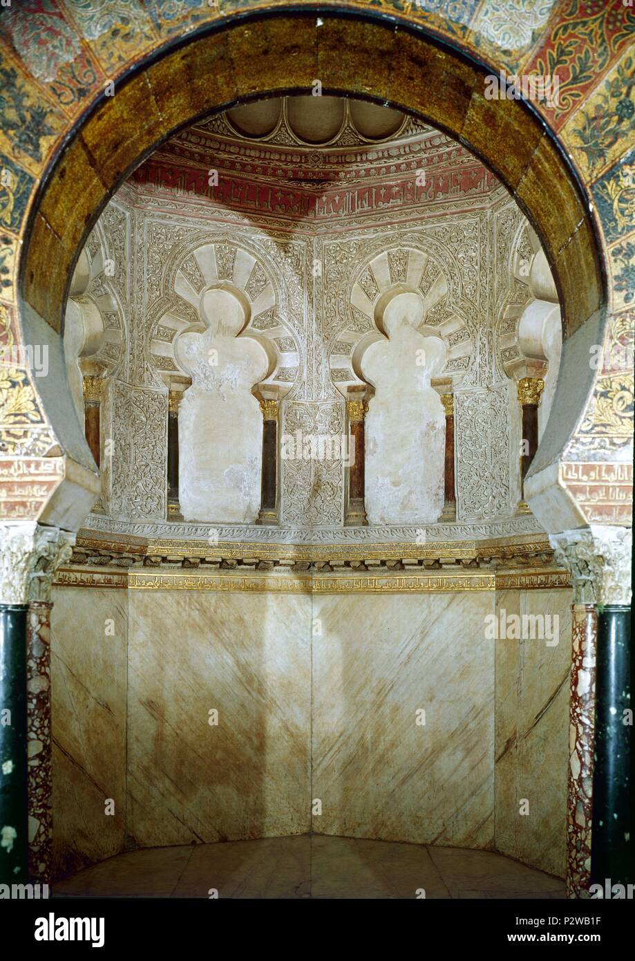 INTERIOR DEL MIHRAB- HACIA 965- ARTE CALIFAL-ARQUITECTURA ...
