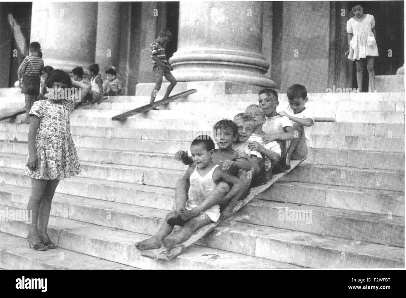 . English: Children playing on the staircase of San Francesco di Paola ...