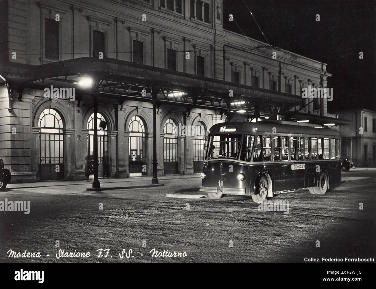 . Italiano: Il Fiat 668 Cansa matricola 18 in sosta davanti alla ...