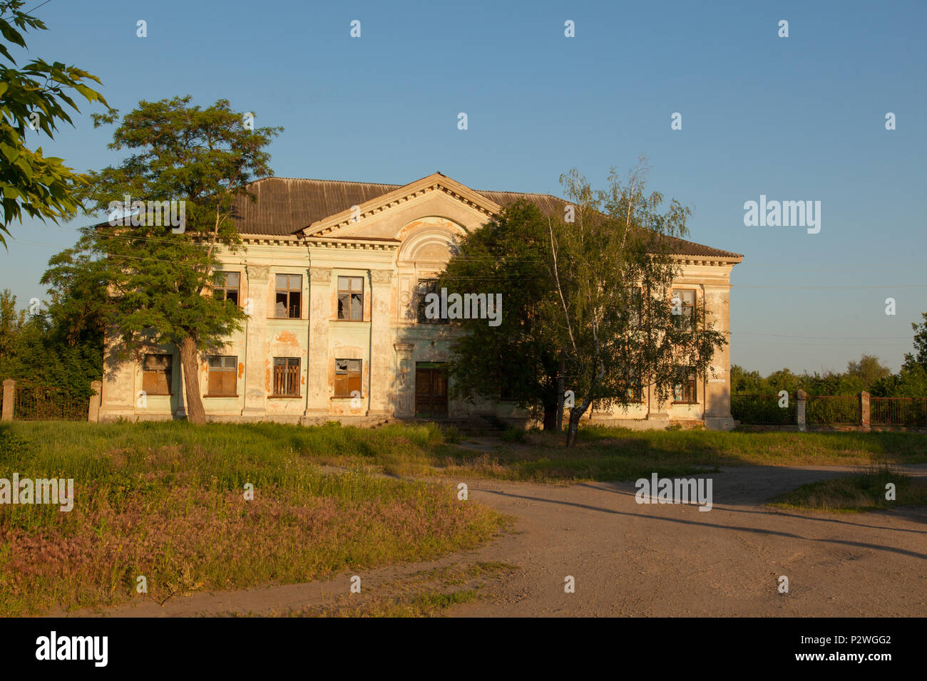Two Story Building Stock Photos & Two Story Building Stock Images - Alamy