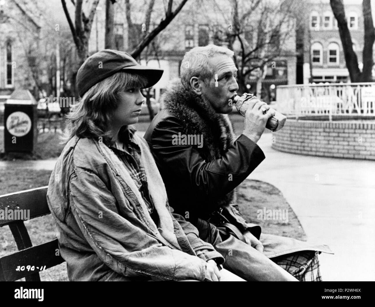 Paul newman slap shot Black and White Stock Photos & Images - Alamy