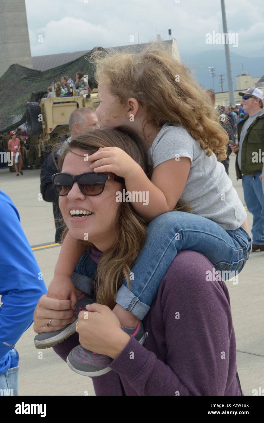 Katie Gratrix and her niece Kenzie Gratrix watch aerial demonstrations ...