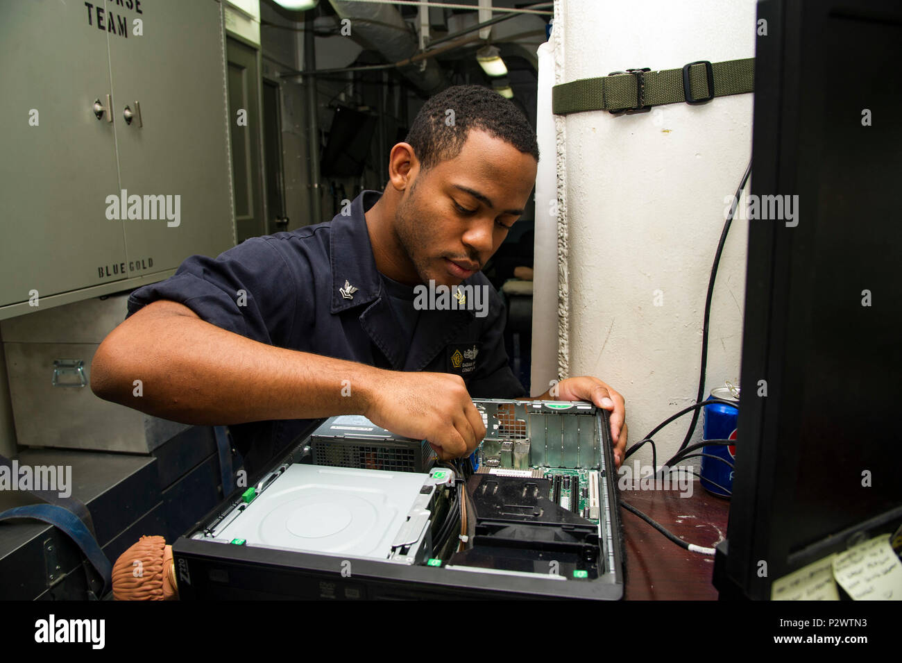 160801-N-QN175-045 ARABIAN GULF (August 1, 2016) - Information Systems ...