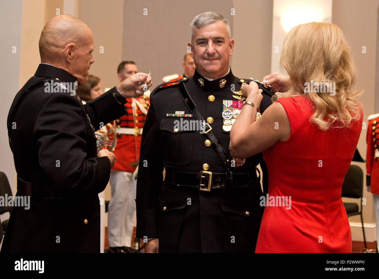 Marine corps rank insignia hi-res stock photography and images - Alamy