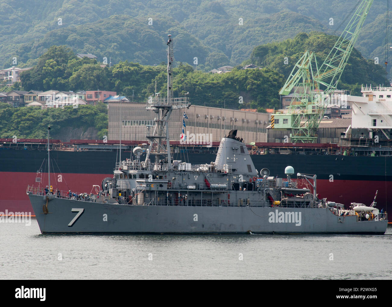 160722-N-NY430-007 SASEBO, Japan (Aug. 1, 2016) Avenger-class mine ...