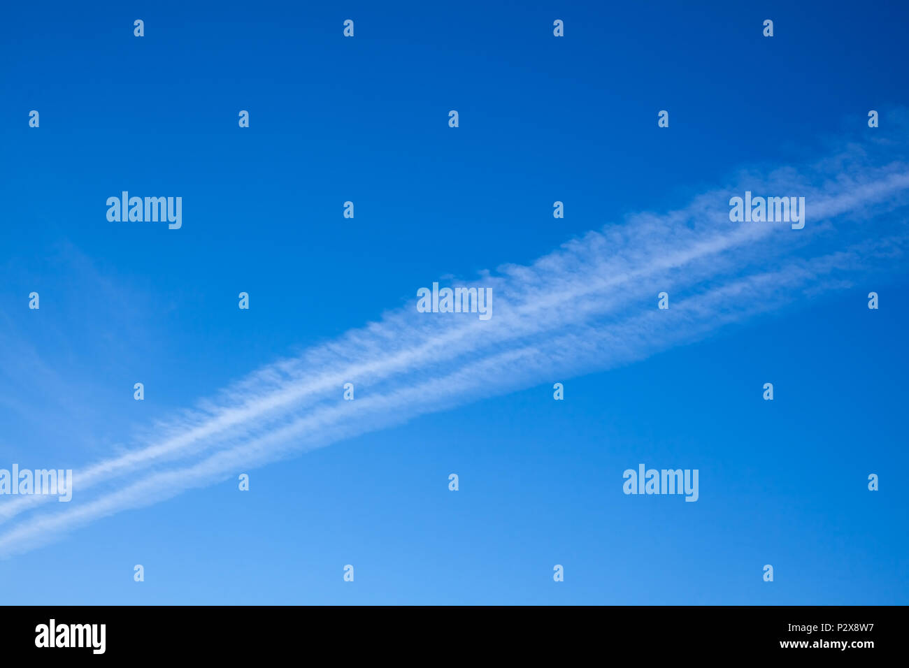 Striped clouds hi-res stock photography and images - Alamy