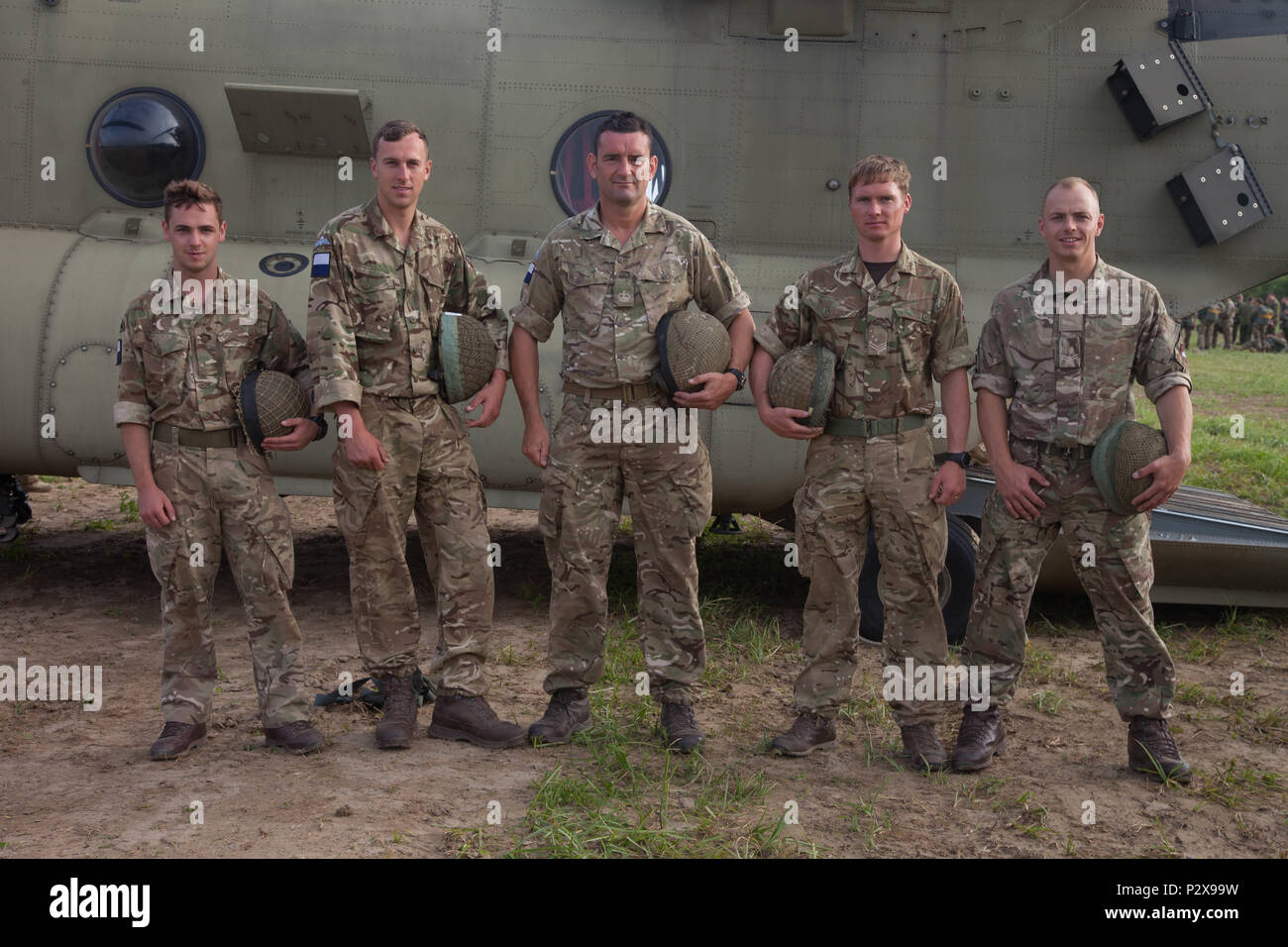 216 parachute signal squadron hi-res stock photography and images - Alamy