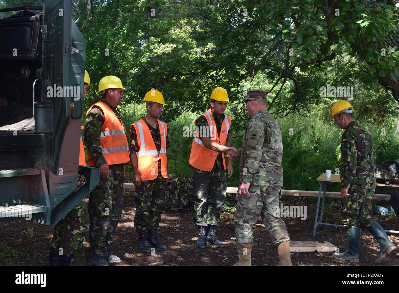 Maj. Gen. Brown, Jr. (center), Deputy Commanding General Reserve ...