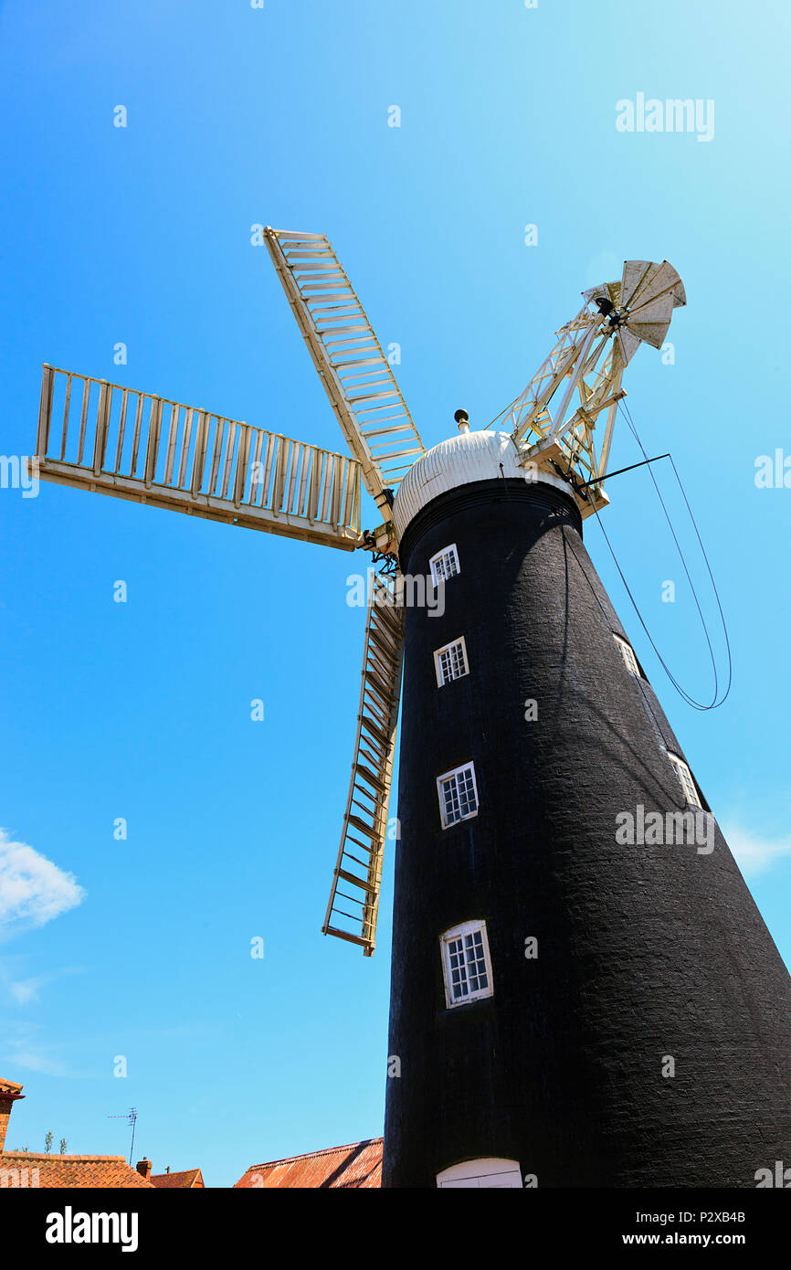 Burgh-le-Marsh Five Sailed Windmill, Lincolnshire, UK Stock Photo - Alamy