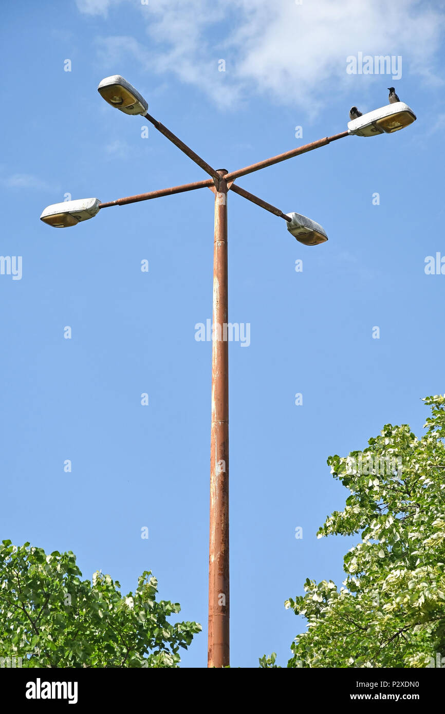 High street light hi-res stock photography and images - Alamy