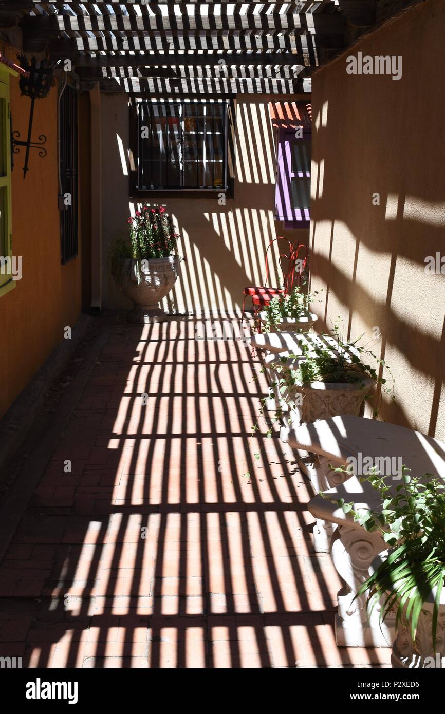 Private courtyard hi-res stock photography and images - Alamy