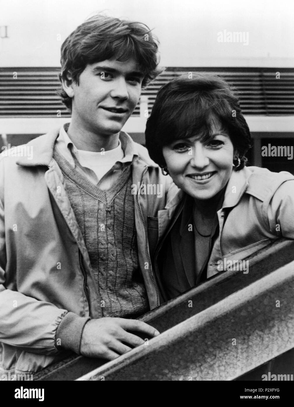 Brenda vaccaro hi-res stock photography and images - Alamy