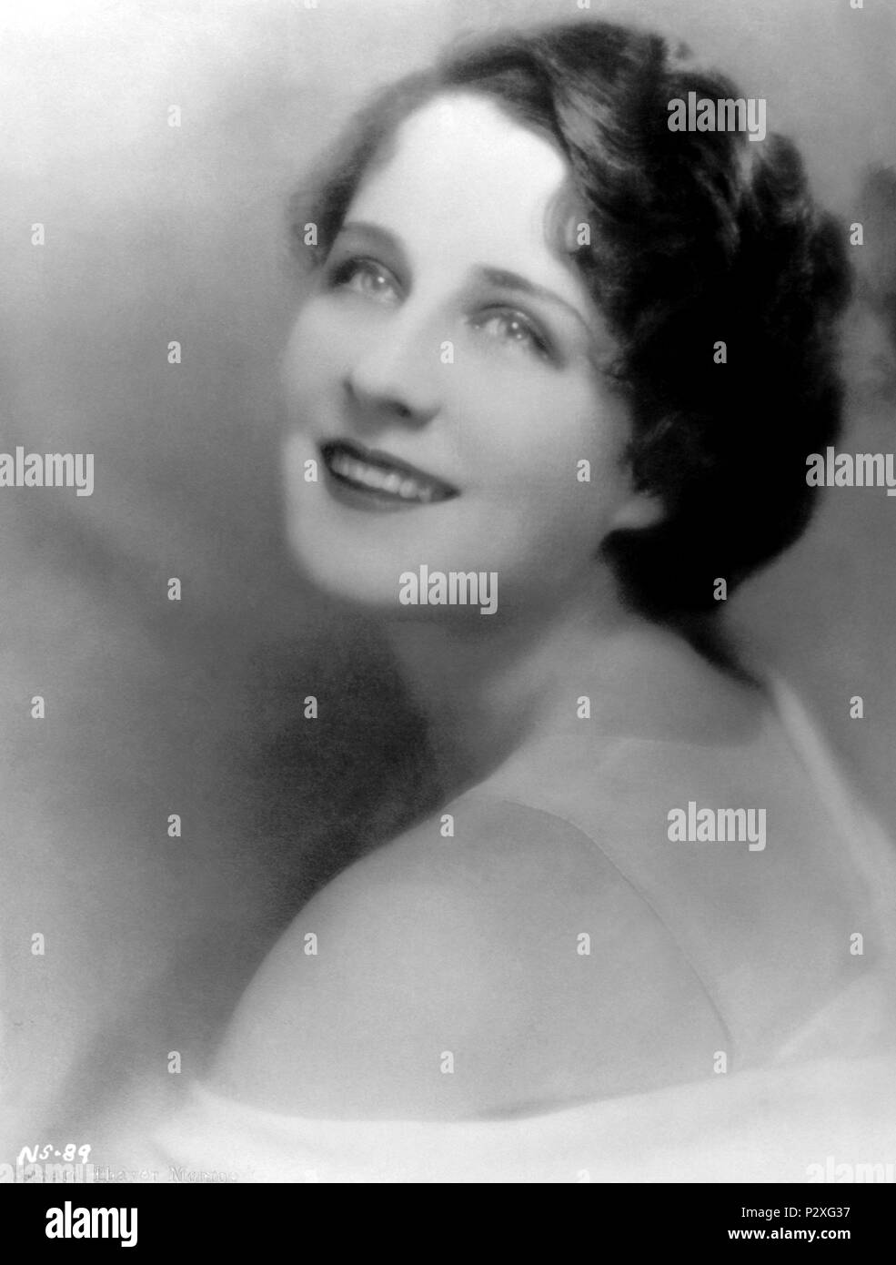 Norma shearer portrait Black and White Stock Photos & Images - Alamy