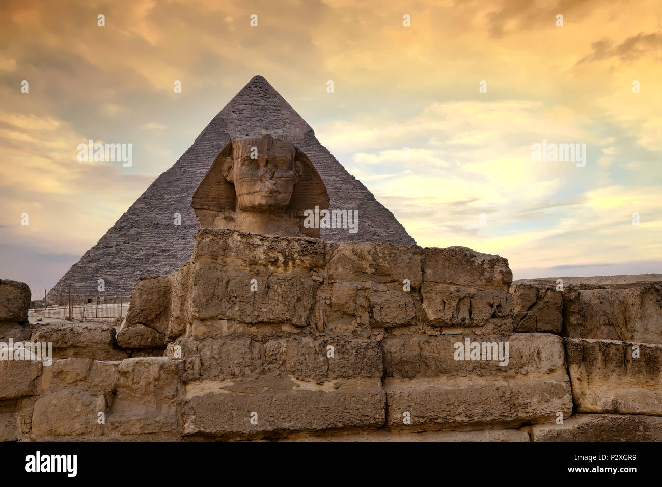 Sphinx and Great Pyramid of Giza at dusk, Cairo, Egypt Stock Photo - Alamy