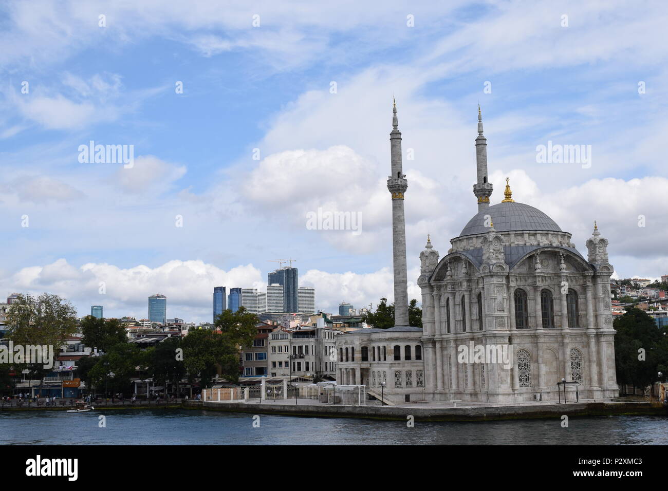 Istanbul mosque pictured from Bosphorus Stock Photo - Alamy