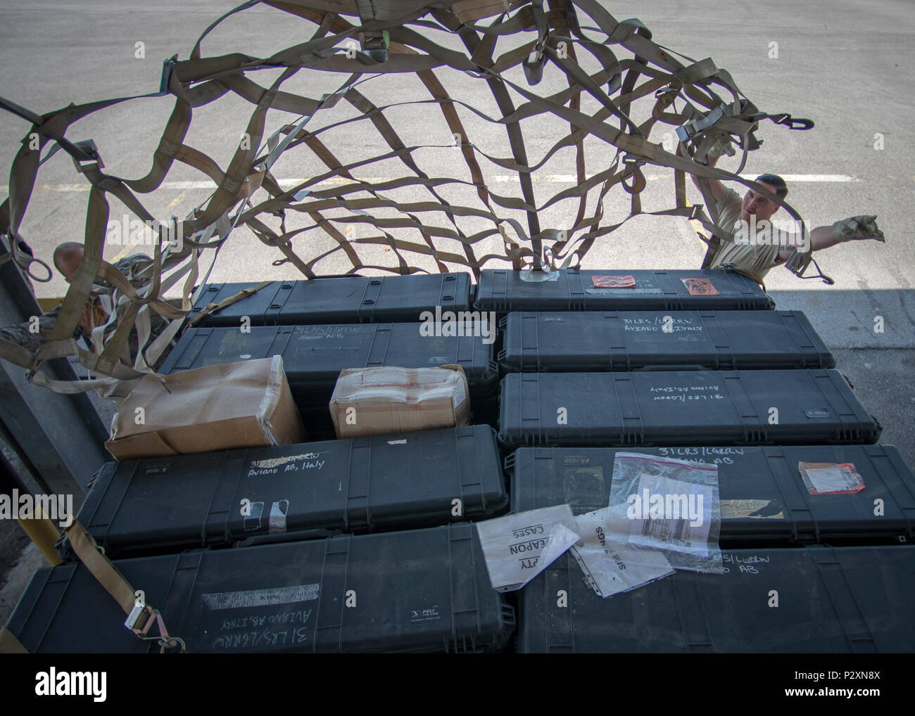 Pallet build up class hi-res stock photography and images - Alamy