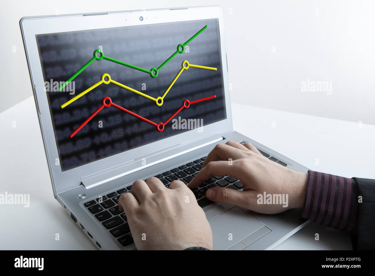 Expense graphs hi-res stock photography and images - Alamy