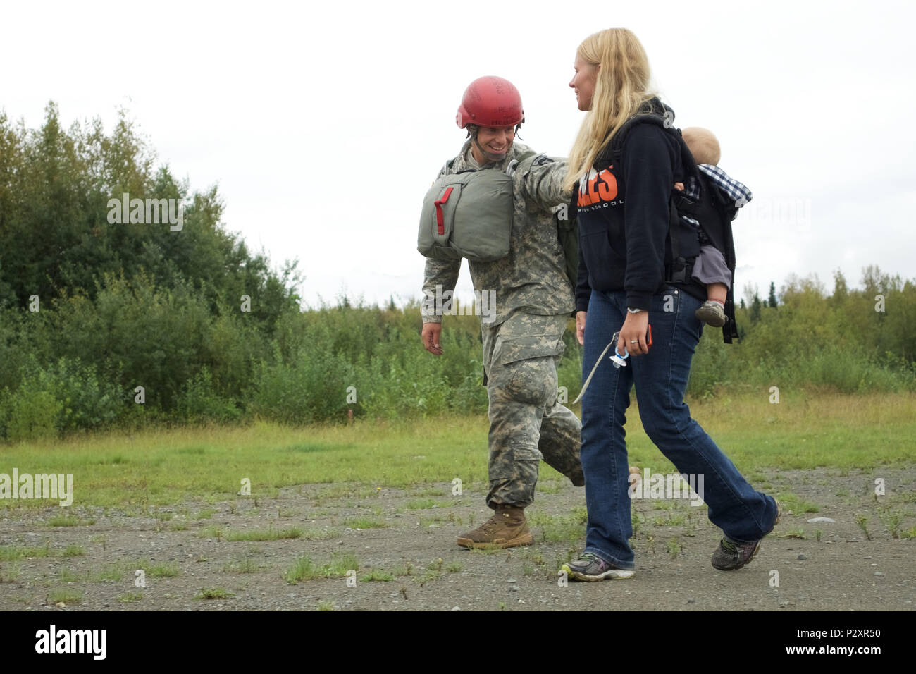 1st battalion airborne 143rd infantry regiment hi-res stock photography ...