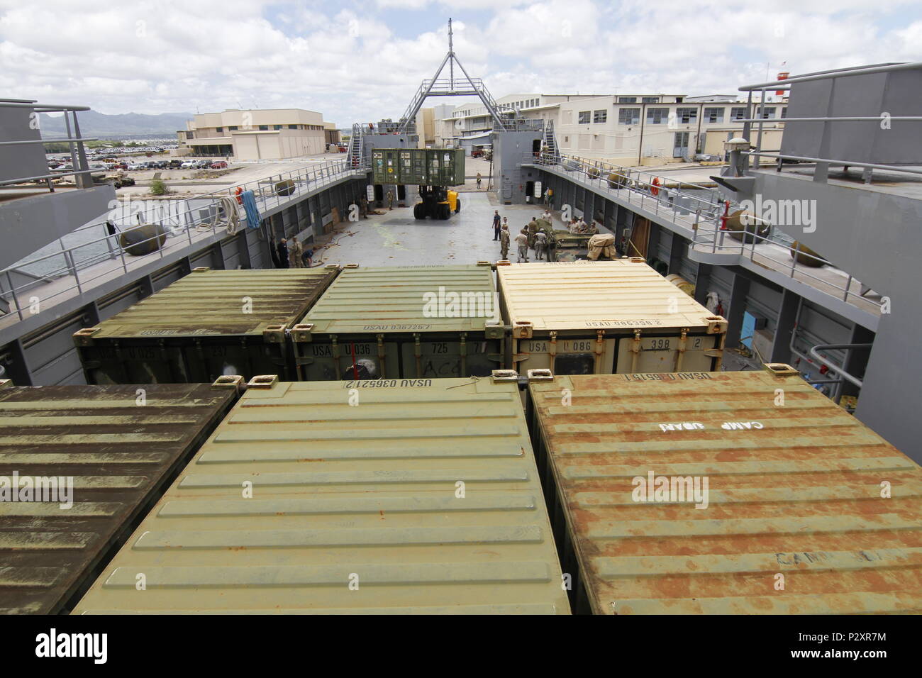 Logistic support vehicles lsv hi-res stock photography and images - Alamy