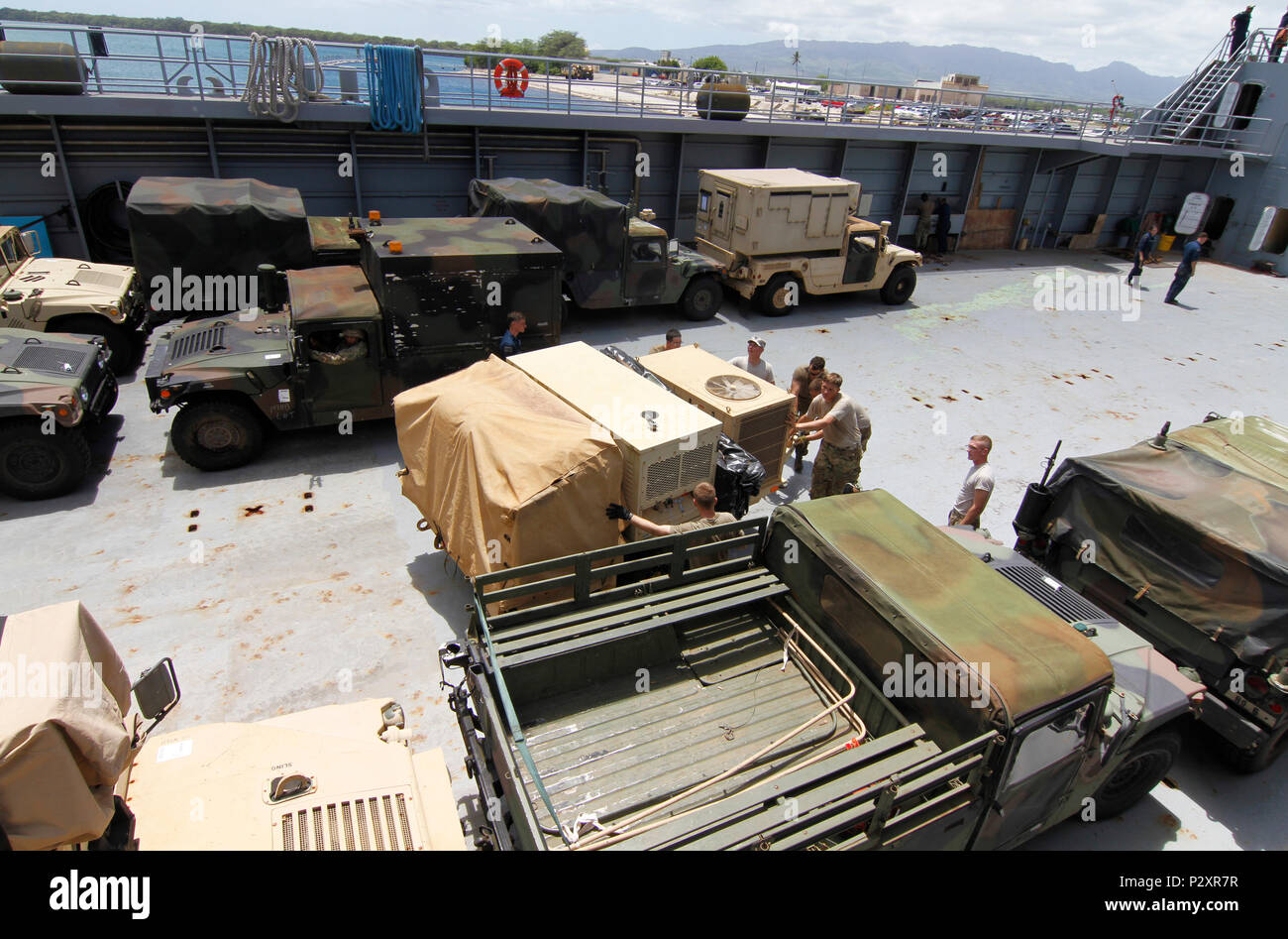 Logistic support vessel 2 hi-res stock photography and images - Alamy