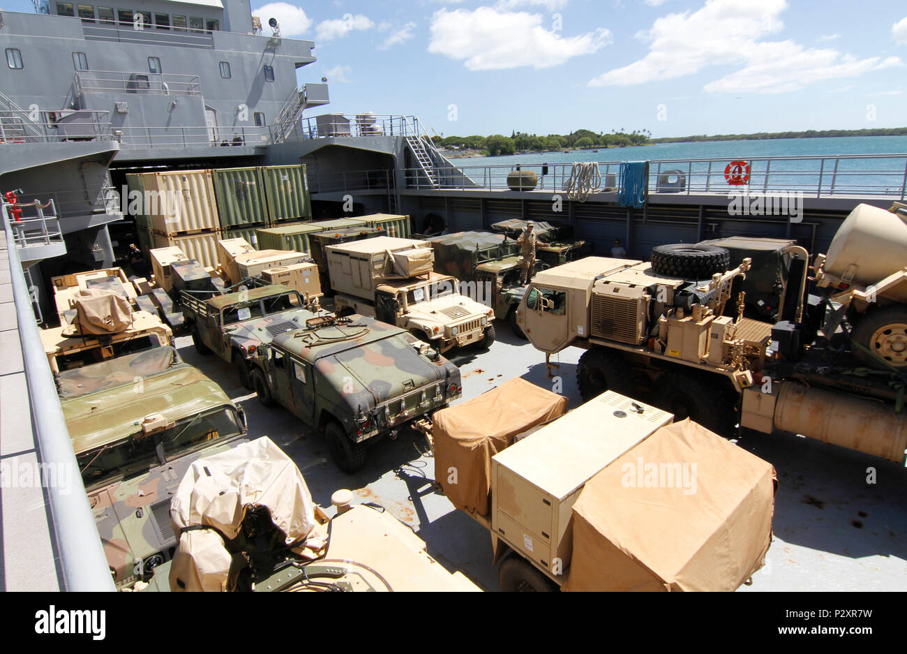 Logistic support vessel 2 hi-res stock photography and images - Alamy