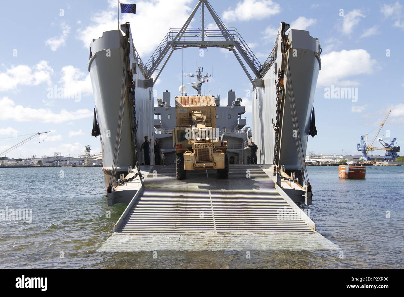 Logistic support vessel 2 hi-res stock photography and images - Alamy