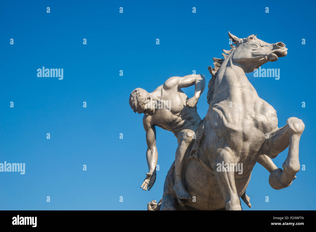 Los Portadores de la Antorcha, sculpture by Anna Hyatt Huntington ...