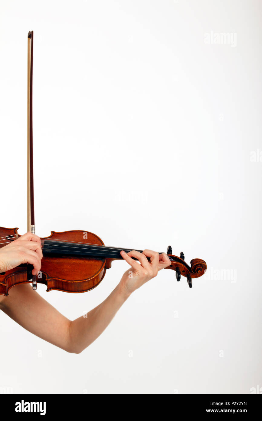 Generic - violin, playing at the heel of the bow Stock Photo - Alamy