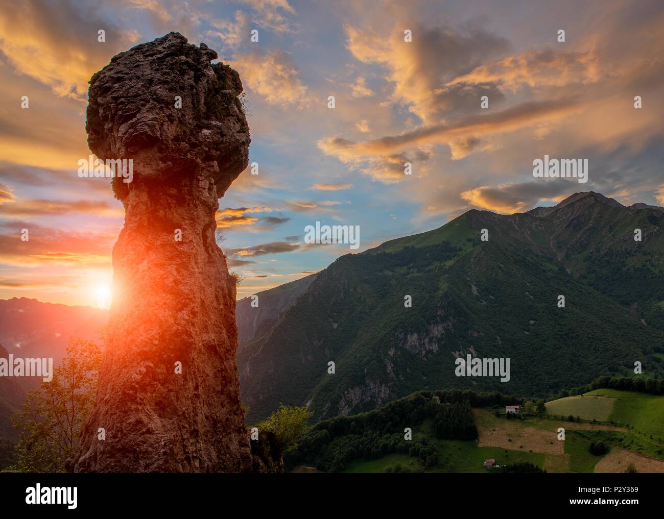 Rock pyramid earth pyramid hi-res stock photography and images - Alamy