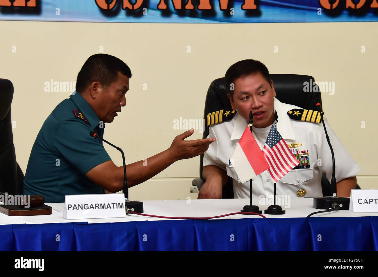 160808-N-QV906-034 SURABAYA, Indonesia (August 8,2016) Capt. H.B. Le ...