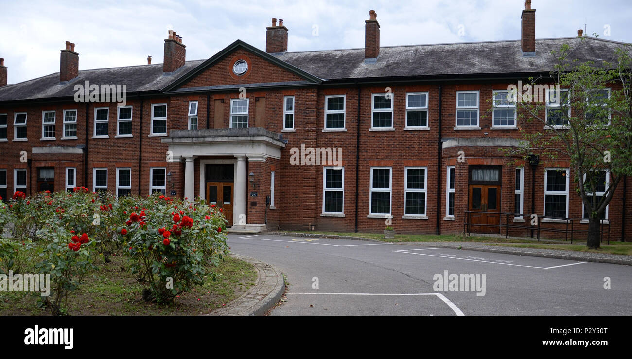 Officers Mess Building Stock Photos & Officers Mess Building Stock ...