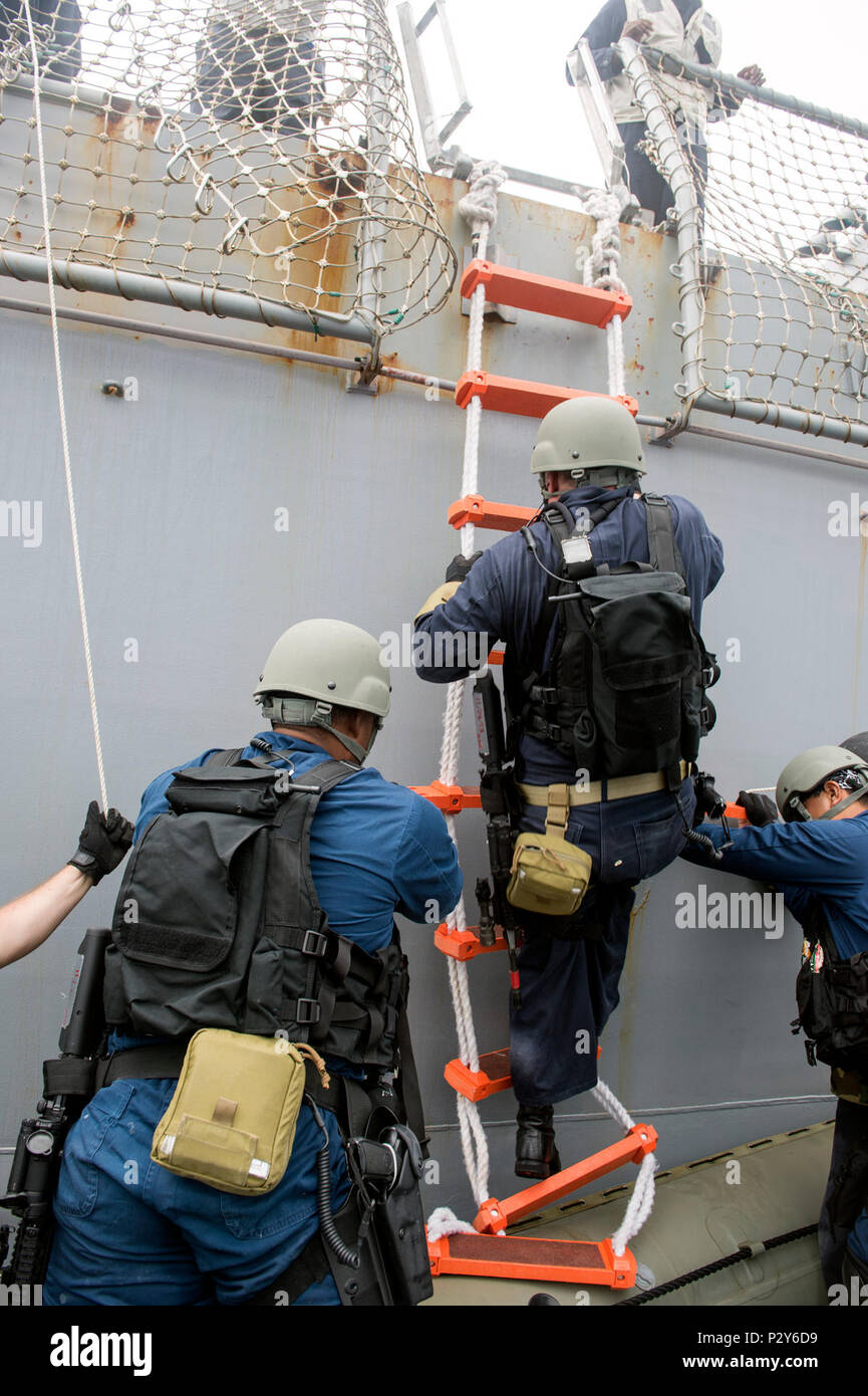 160806-N-FT178-168 PACIFIC OCEAN (August 6, 2016) Chief Fire Controlman ...