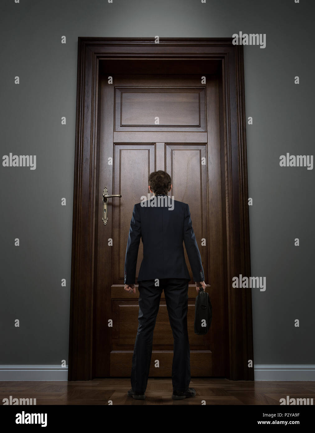 Office boss door hi-res stock photography and images - Alamy