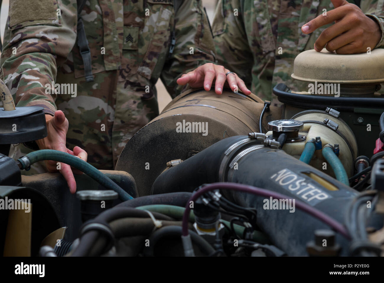 U.S. Army Soldiers assigned to 10th Battalion 149th Seaport Operations ...