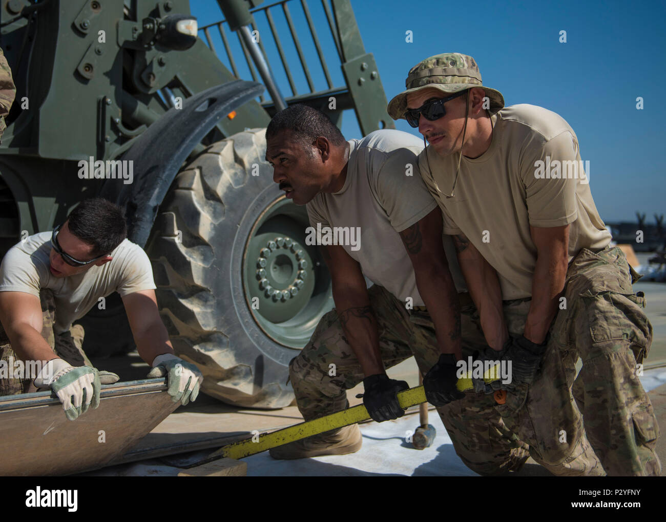 Am 2 matting hi-res stock photography and images - Alamy