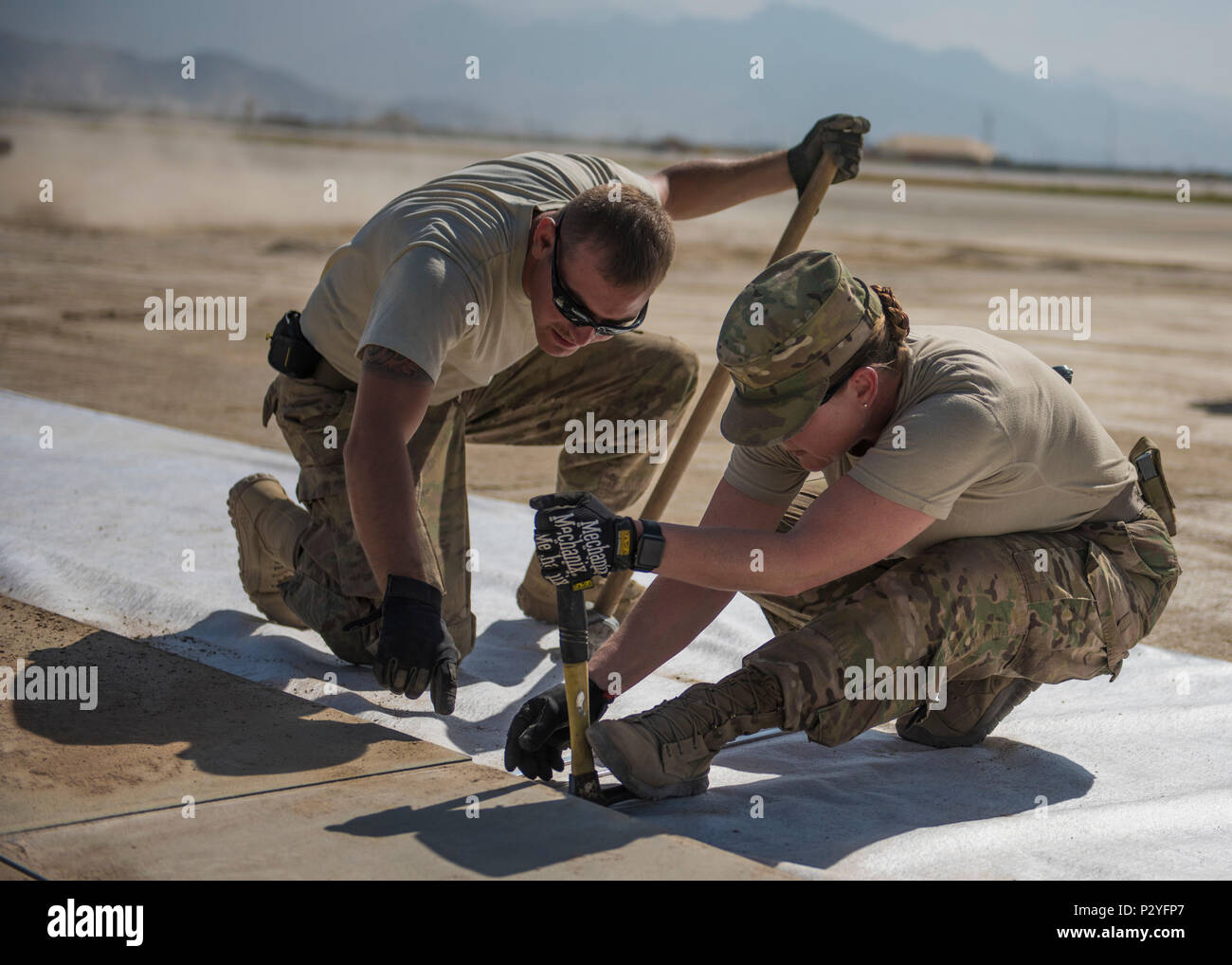 Am 2 matting hi-res stock photography and images - Alamy